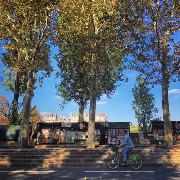 10 Remarkable Ways to Experience Paris Like a Local